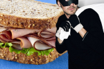 The unlucky burglar - Relative pronouns